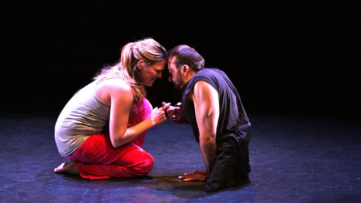 David Toole & Lucy Hind's Extraordinary at Contact - Manchester Wire