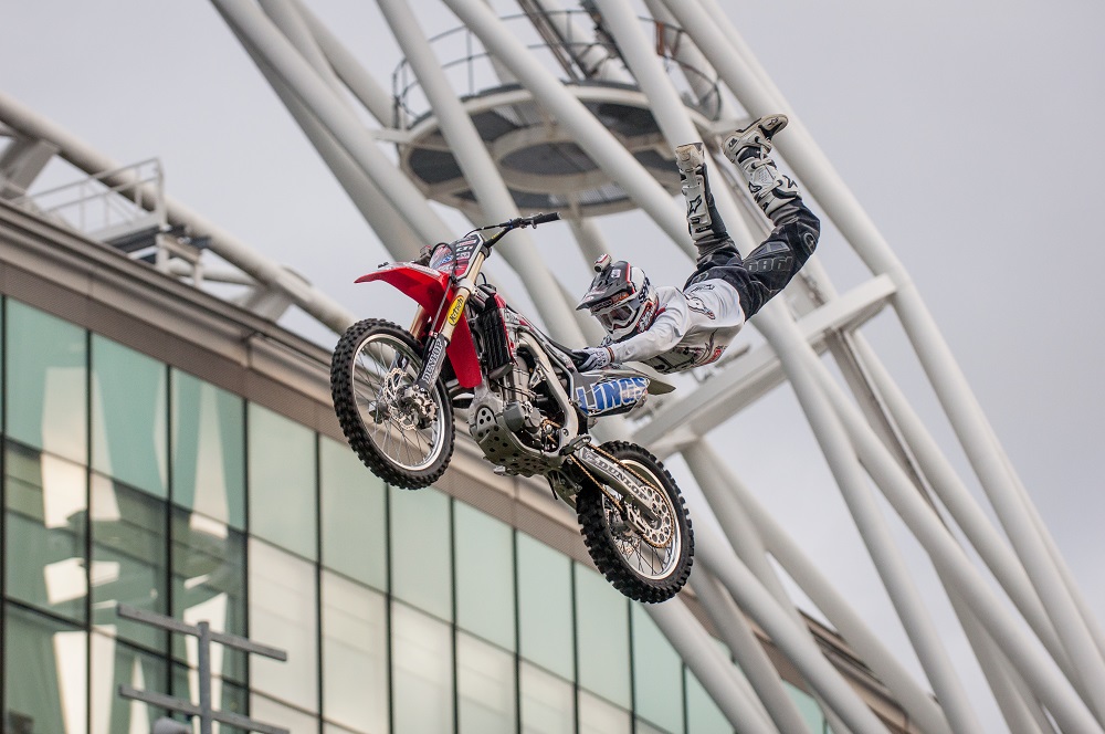 Free things to do this weekend ft. Rogue Studios, Motocross + more ...