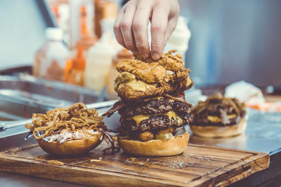 Food & drink news ft. Randy's burgers, Noi Quattro pizza, a poss new ...