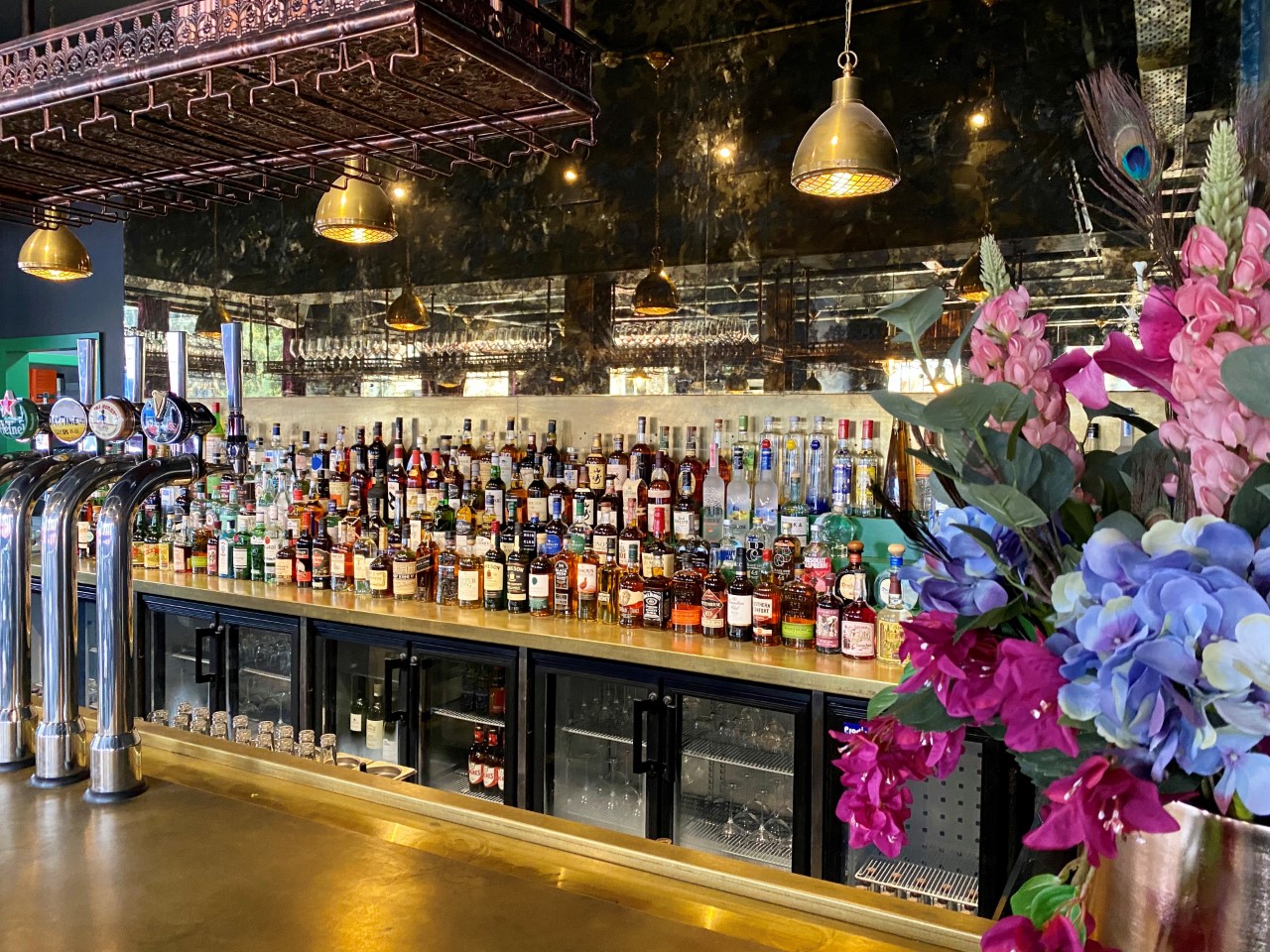 New bar: ClockWork launch cosy neighborhood bar Mecanica in Northern ...