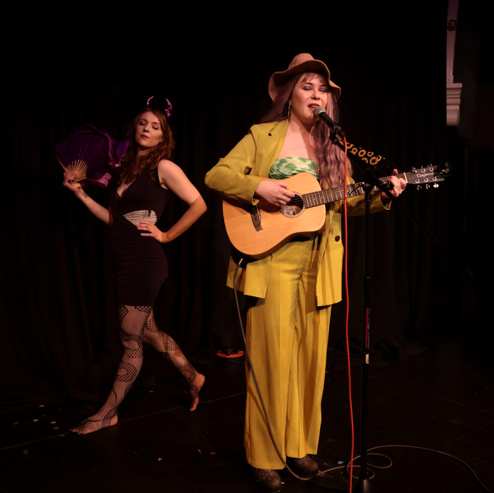 Ember & The Vixens return to Manchester Art Gallery with a delightful ...