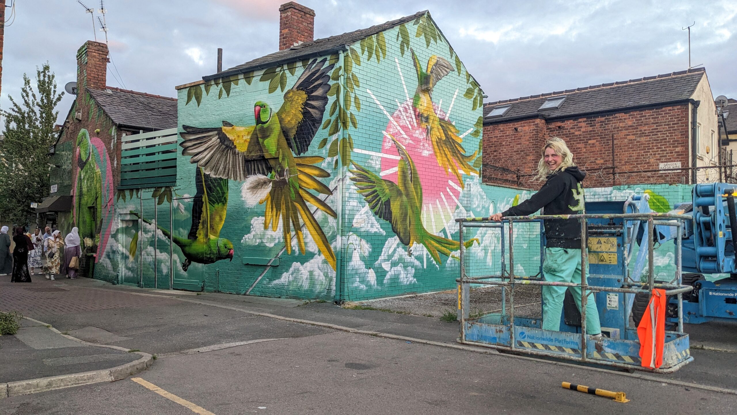 New mural celebrating South Manchester's famous parakeets appears in ...